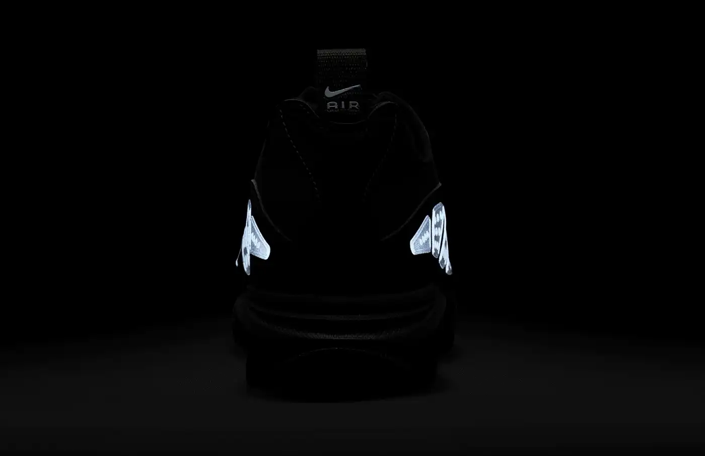 1/14発売 NIKE AIR MAX SNDR / ナイキ エア マックス SNDR Grey Haze and Obsidian HJ8080-401 | スニーカーラボ