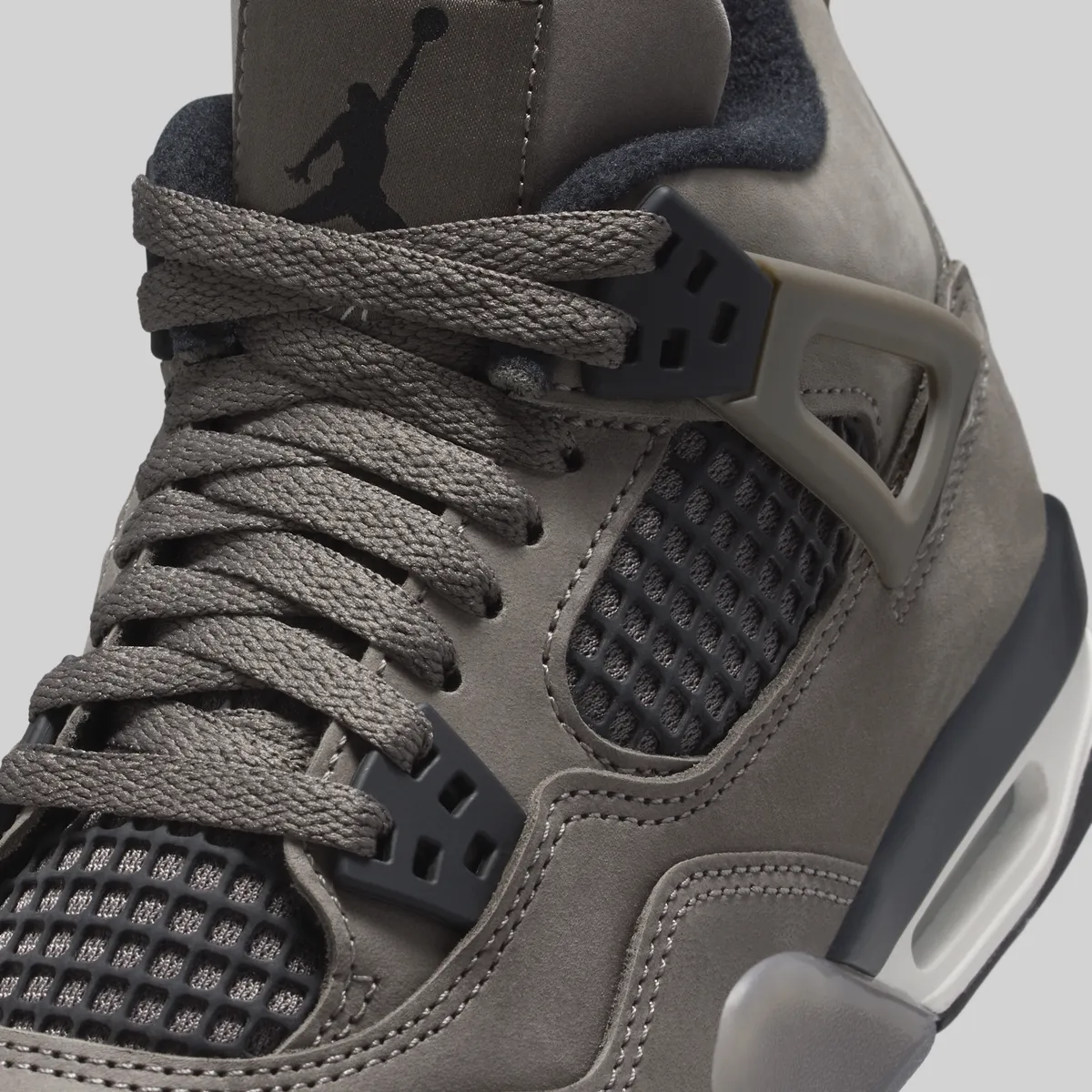 AIR JORDAN 4 RETRO / エア ジョーダン 4 レトロ Caves StoneFV5029-200 | スニーカーラボ