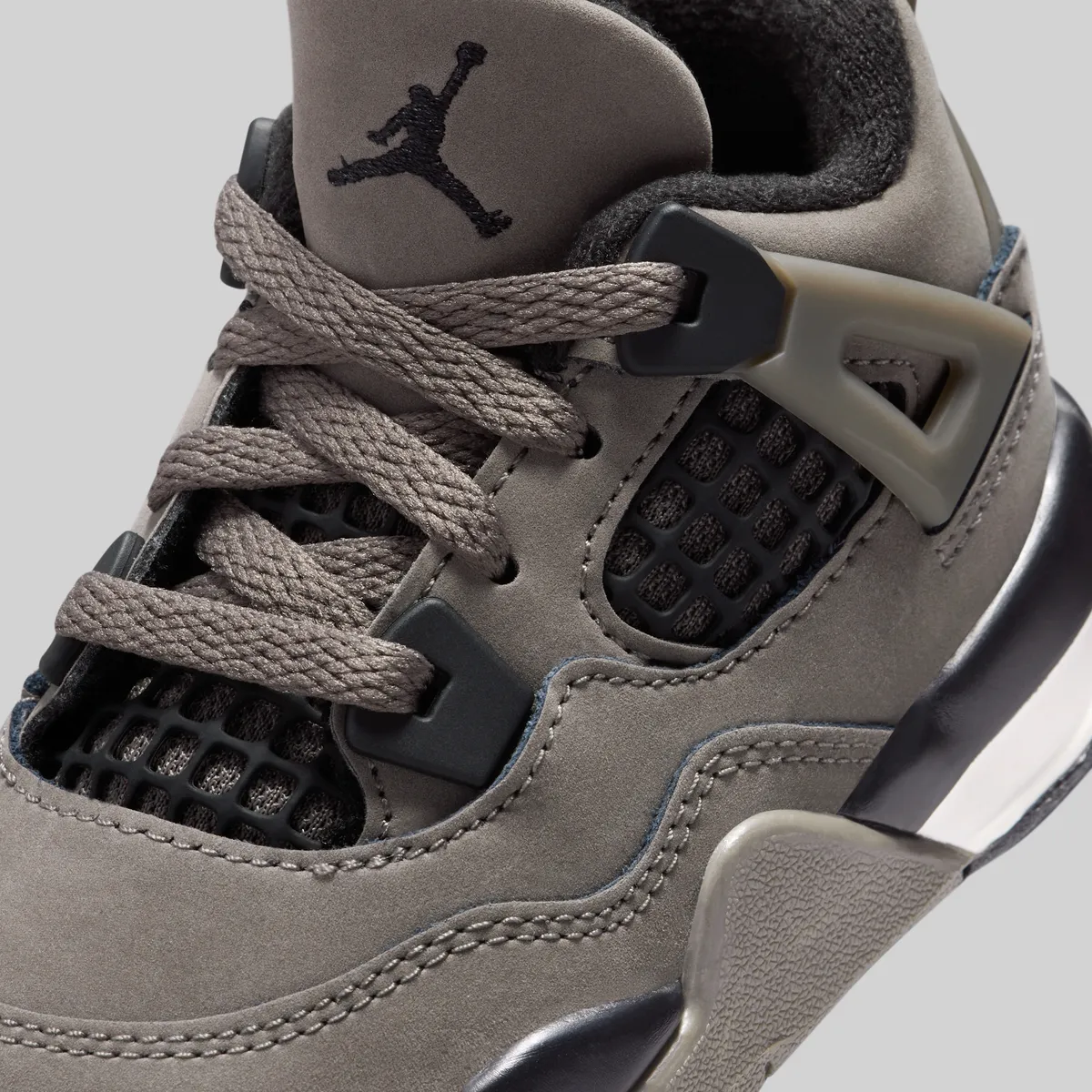 AIR JORDAN 4 RETRO / エア ジョーダン 4 レトロ Caves StoneFV5029-200 | スニーカーラボ