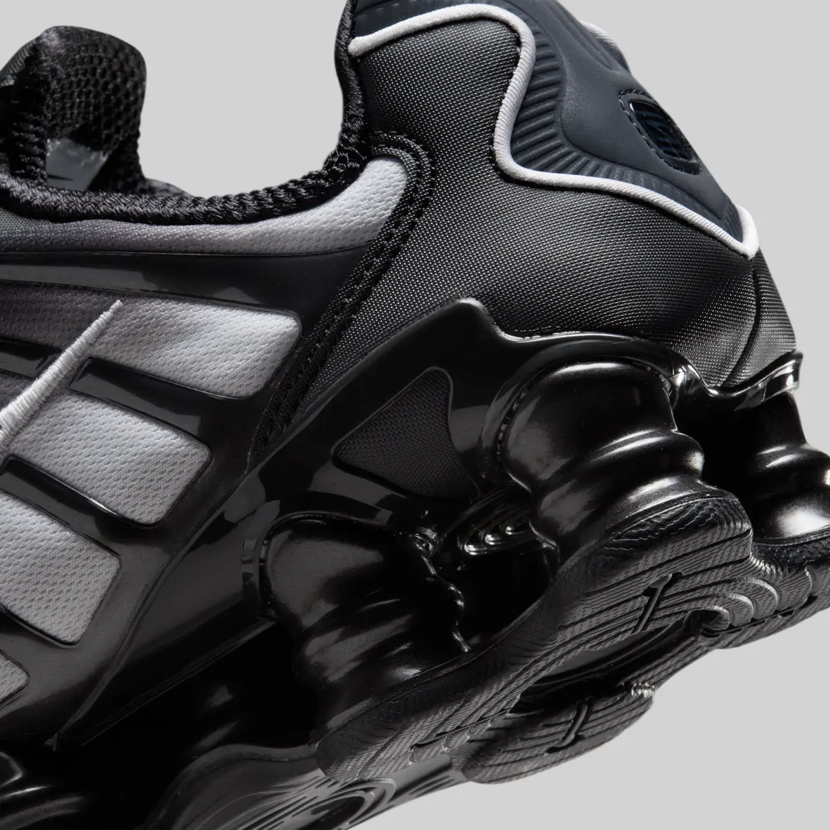 NIKE SHOX TL FADE / ナイキ ショックス TL フェード Black White | スニーカーラボ