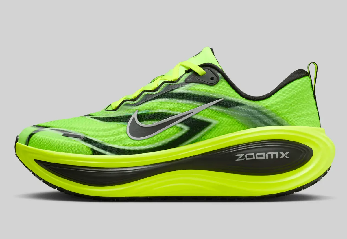 11/14発売 NIKE VOMERO PLUS SE / ナイキ ボメロ プラス SE Volt Black