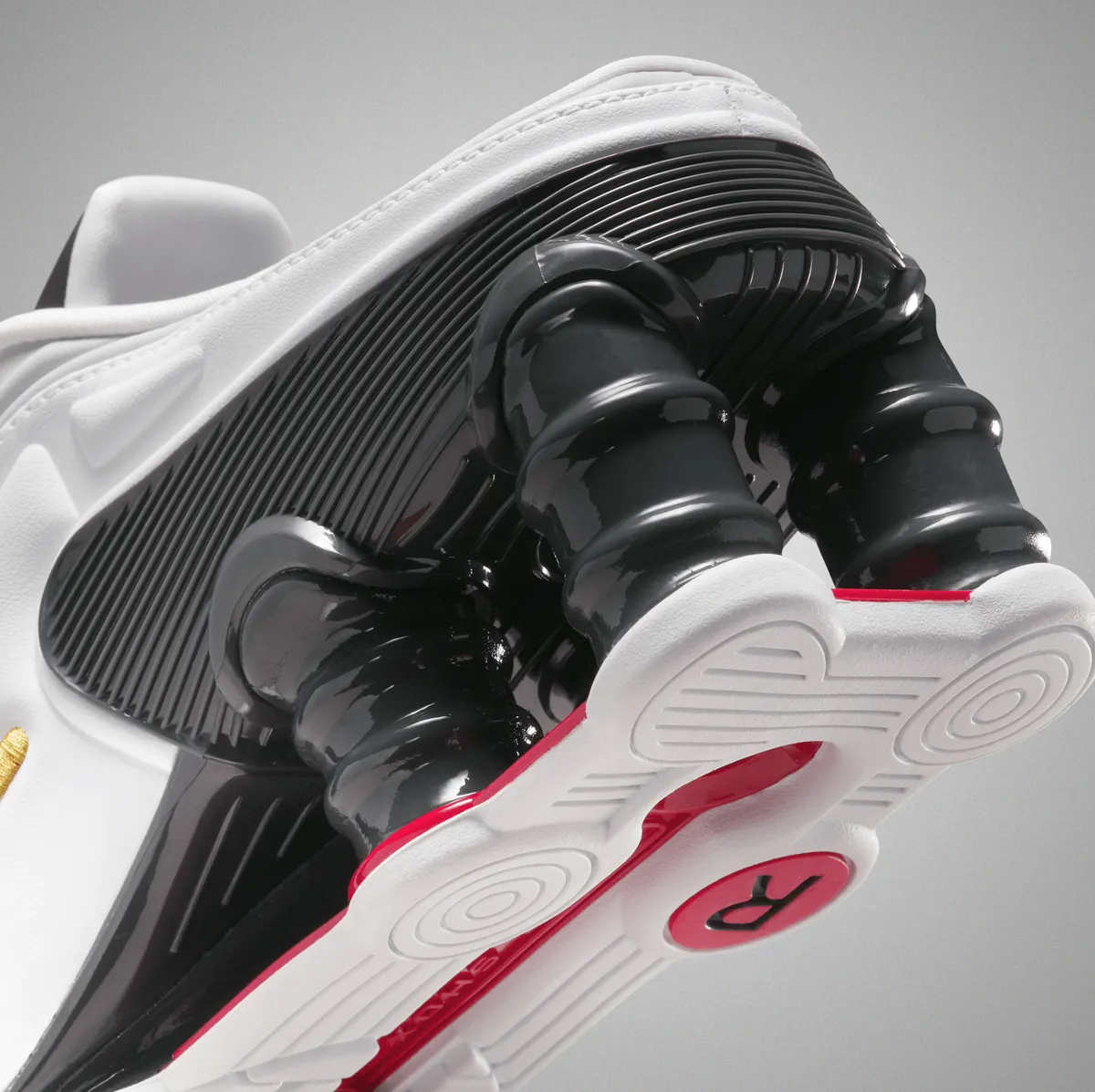 10/30発売 MARTINE ROSE x NIK ROSE SHOX MR4 / マーティン･ローズ x ナイキ ショックス MR4 IM5420-100 | スニーカーラボ