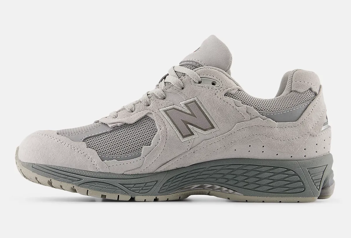 NEW BALANCE 2002RD / ニューバランス 2002RD GORE-TEX Gray U200227R | スニーカーラボ