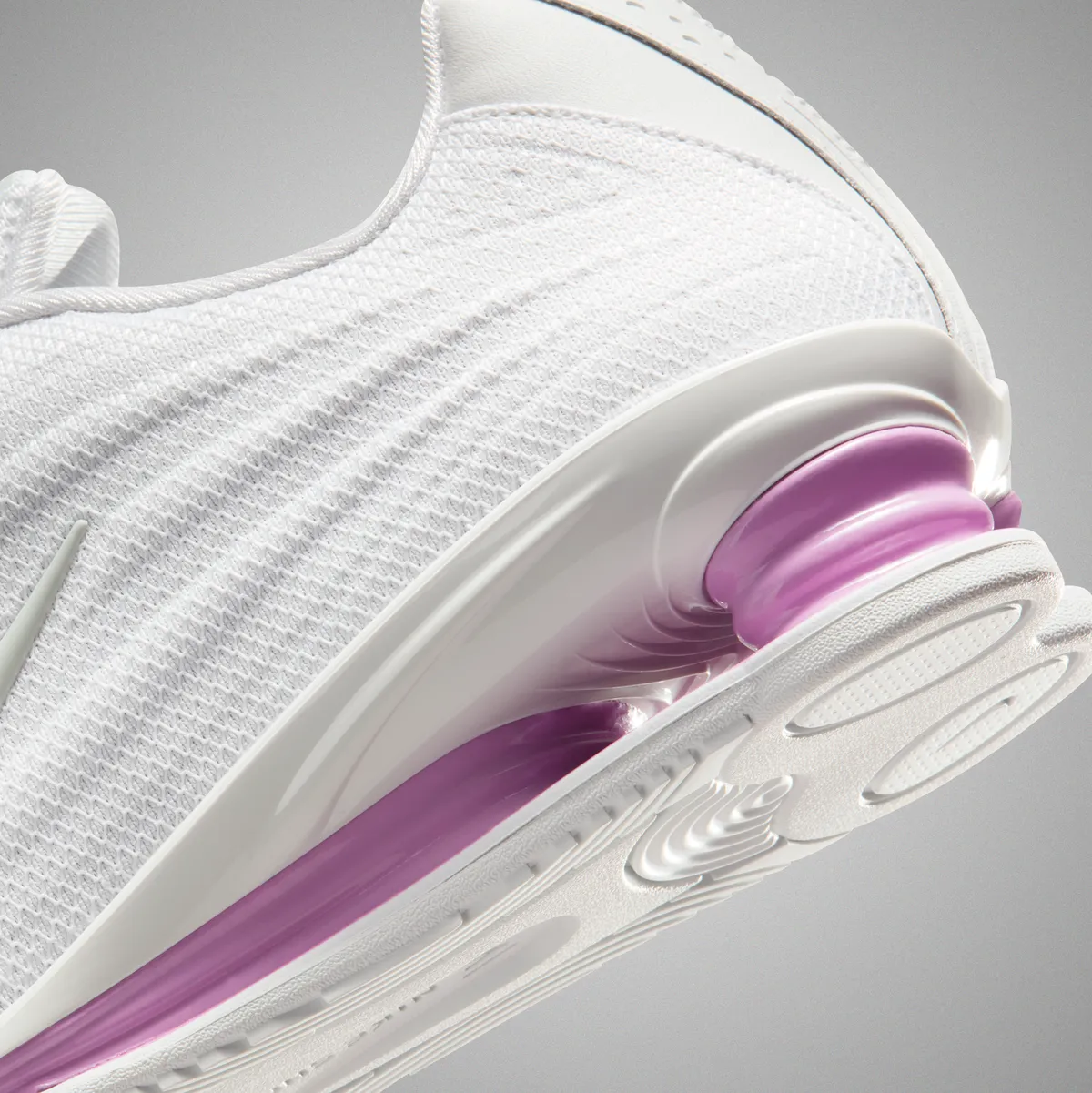 1/12発売 NIKE SHOX Z / ナイキ ショックス Z White Light Magenta HQ7540-101 | スニーカーラボ